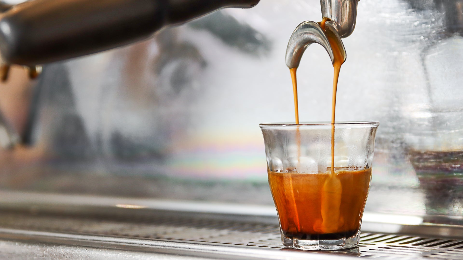 How to taste & assess the different parts of an espresso extraction. – Artisti Coffee Roasters