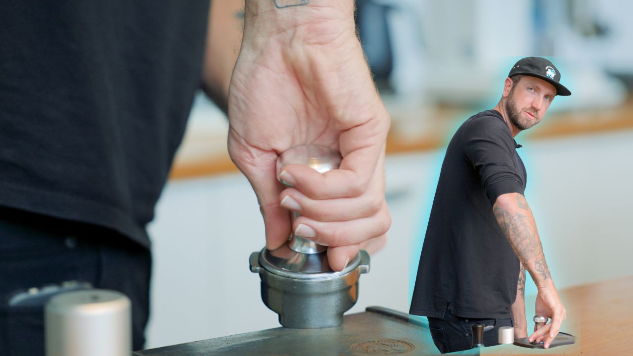 How to Tamp Coffee for the Best Espresso (Pro Barista Tips) – Artisti ...