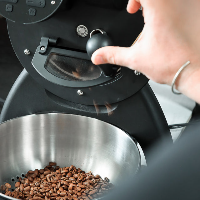 Aillio Bullet R1 V2 Coffee Roaster – Artisti Coffee Roasters